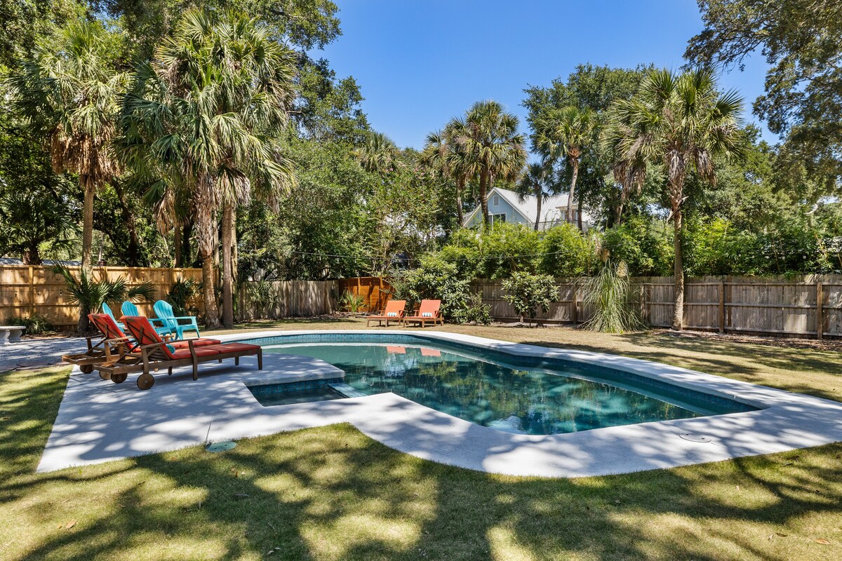 Isle of Palms Oasis - Private Pool - Bikes - Beach - YourPad